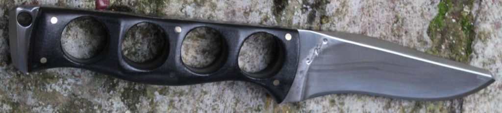 Back up - stage de forge, coutelier, au fil de la lame